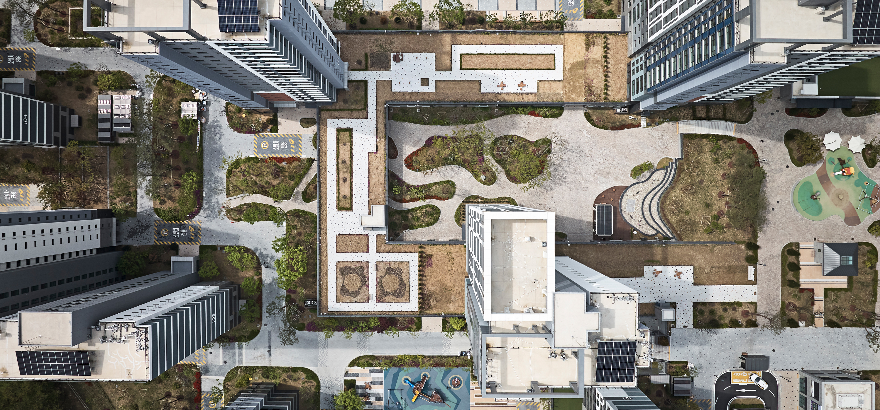 Yeongjong Sky City HANSHIN THE HUE 2cha | PROJECT | HAEAHN Architecture